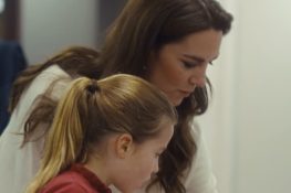 Home - What is Kate Wore - The go-to source on Kate's style for fans, fashion writers, trend ...